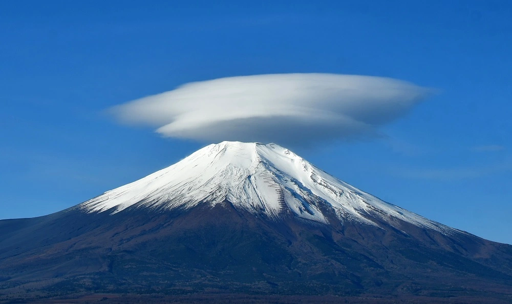 Kagumo 笠雲 – Loại mây đặc biệt chỉ có ở Núi Phú